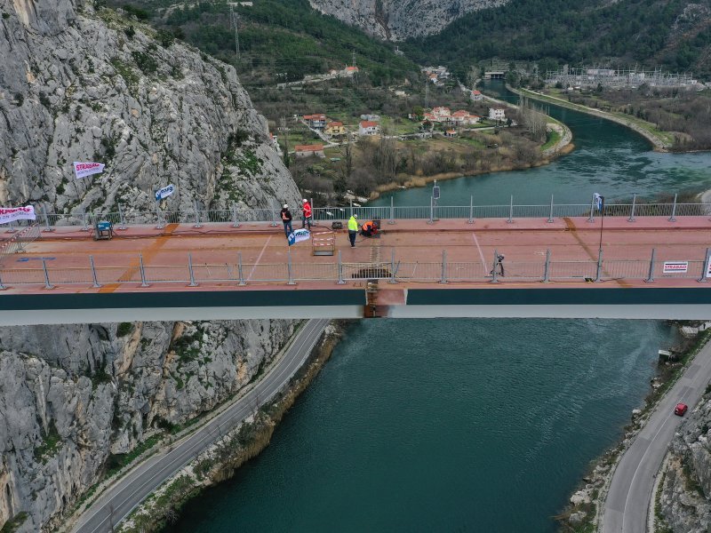 [FOTO] Impresivni prizori iz zraka: Pogledajte kako je izgledalo ...