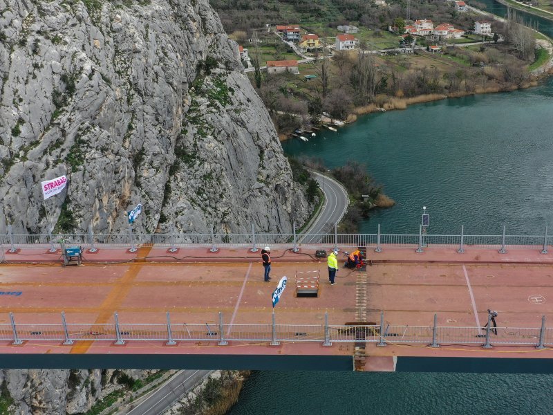 [FOTO] Impresivni prizori iz zraka: Pogledajte kako je izgledalo ...