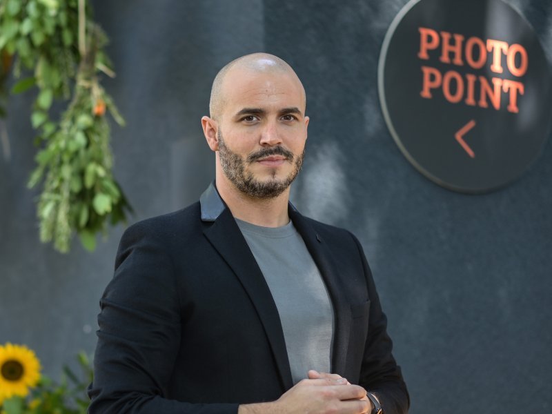 Melkior Bašić pokazao kako izgleda kad kuha u svom domu, poručili mu ...