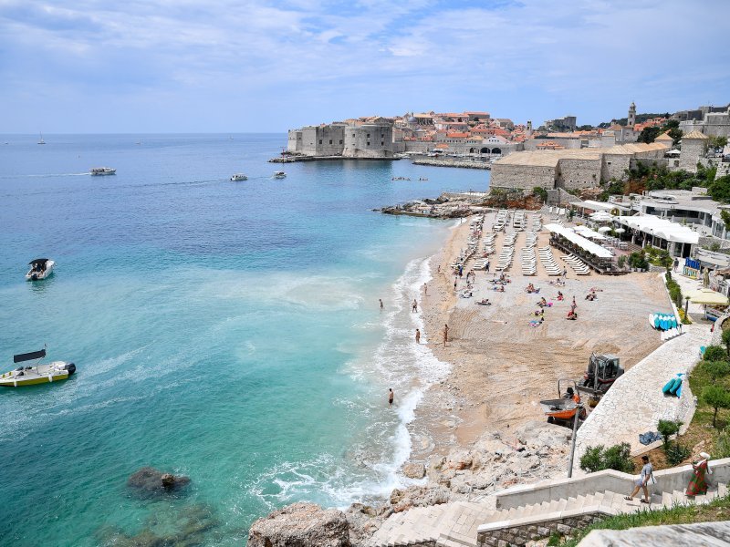 'Ljeto' je stiglo u Hrvatsku, evo kako se uživalo na plažama od Istre ...