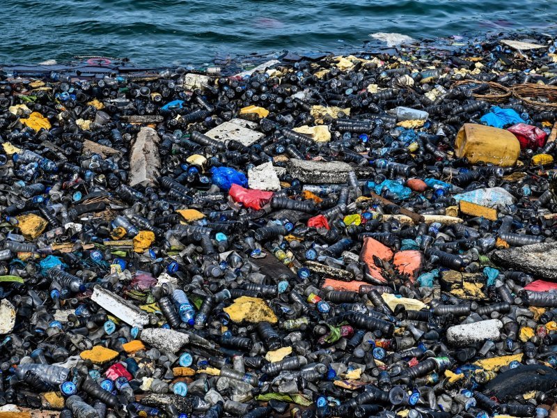 U deset godina se proizvodnja udvostručila: Svake minute u oceanu ...