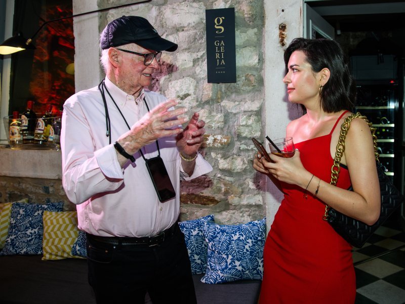 Brojna poznata lica hrvatske estrade stigla na promociju rakije Tončija Huljića - tportal