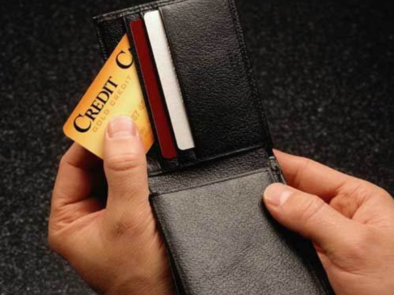 PBZ Card i Amex ukinuli gotovinske kredite - tportal