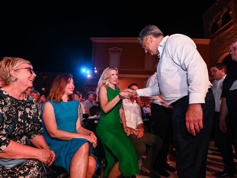 Koncert za Tomislava Ivčića nije propustio ni jedan od najskladnijih ...