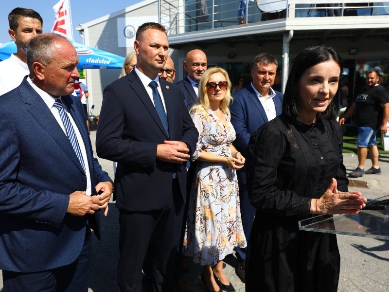 Počeo je sajam u Gudovcu, pogledajte koje poznate face su se zatekle ...