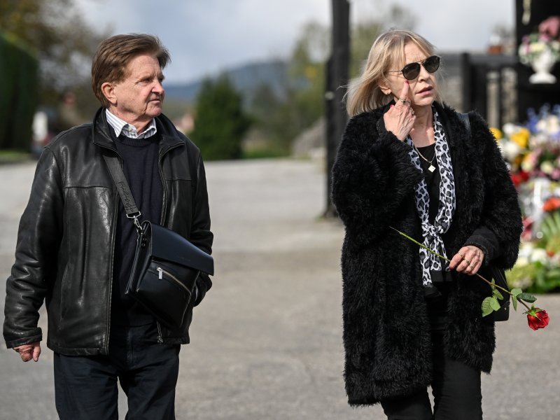 Posljednji ispraćaj: Obitelj, prijatelji i kolege u suzama se oprostili od Nenada Cvetka - tportal