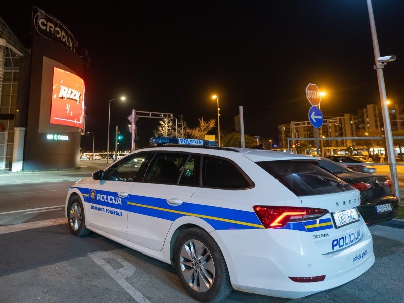 U Zadru napadnuti srpski novinari i članovi uprave Crvene zvezde - tportal