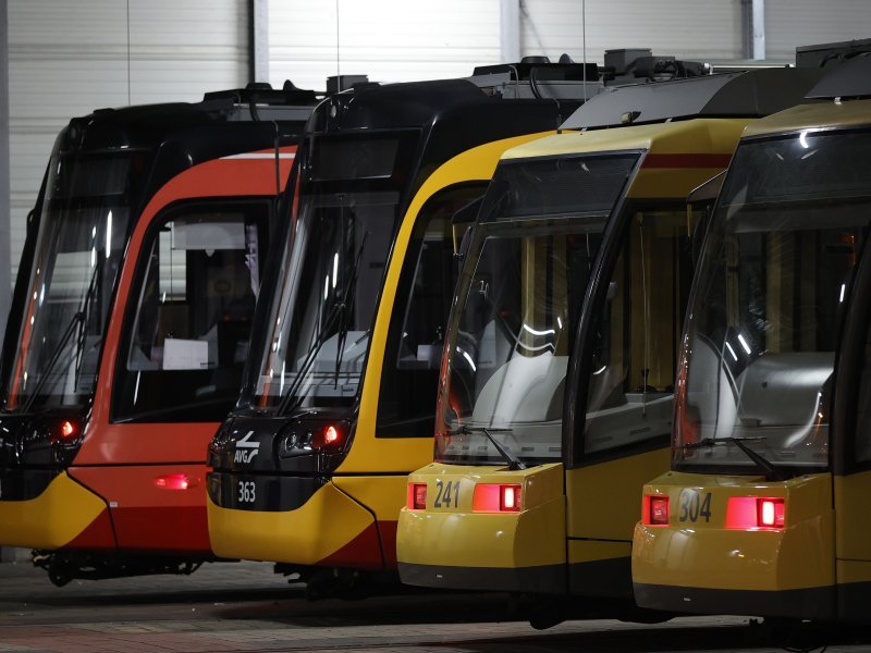 Potpuna blokada u Njemačkoj: Tramvaji i busevi nepomično stoje diljem ...