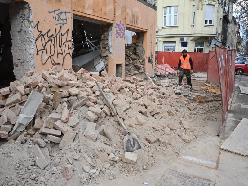 U Maksimirskoj se tijekom radova urušio zid, sve je prekrio narančasti ...