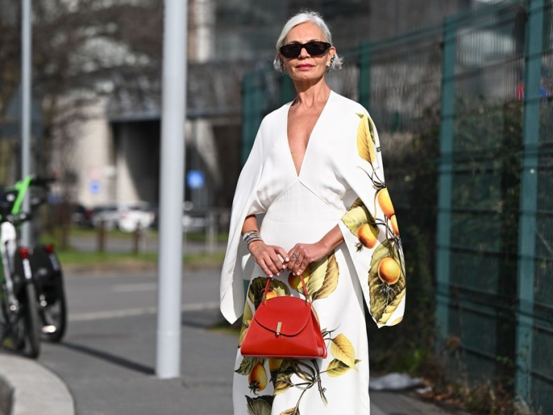 Ovaj outfit je kao stvoren za zrelije dame koje obožavaju eleganciju ...