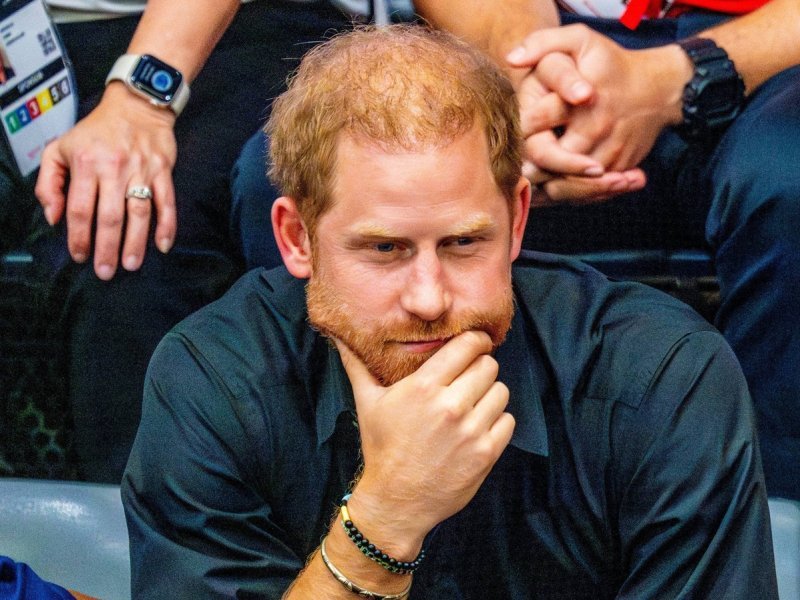 Nevolje u raju princa Harryja: Bivša striptizeta ima ga u šaci - tportal