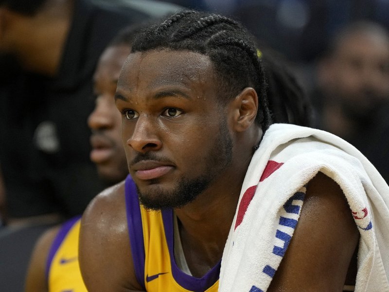 Mali James: LeBronov sin se nije proslavio u prvoj utakmici za Lakerse ...