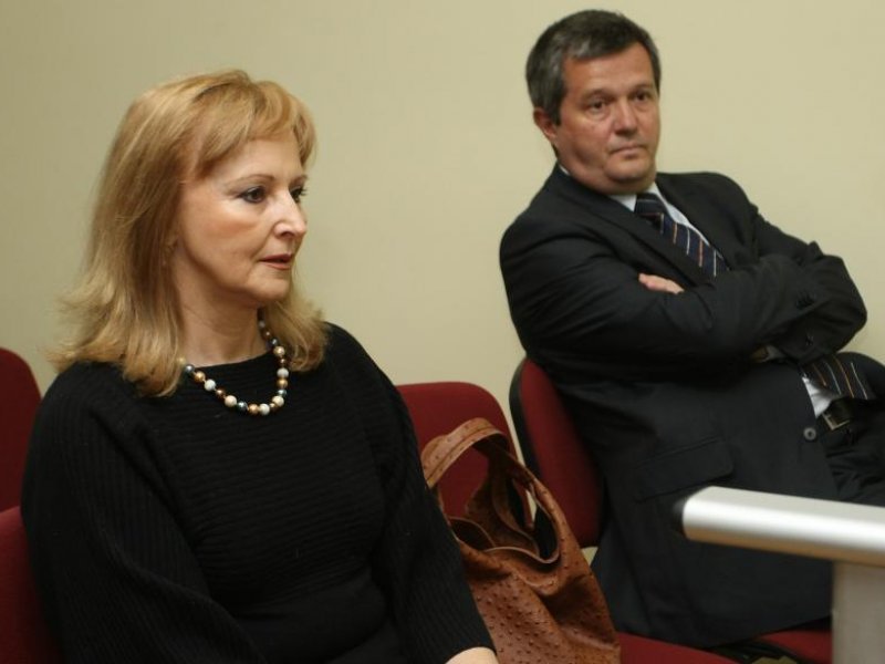 Žužulovi na sudu zbog malverzacija u Slobodi - tportal Žužulovi na sudu zbog malverzacija u Slobodi - tportal