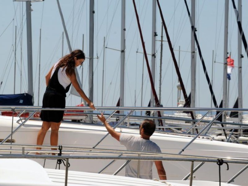 Sanja Duggan i Frane Barbieri zajedno na jahti - tportal