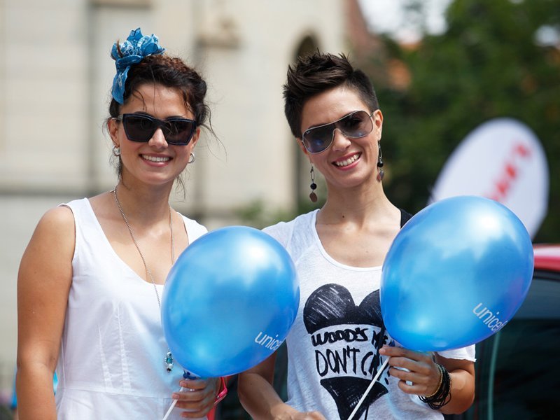 Lijepe Lorena i Mirna u akciji za djecu - tportal