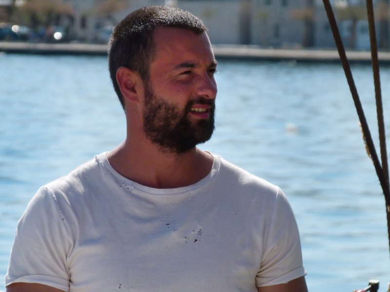 Ivan Herceg pokazao mišiće i bacio obožavateljice u trans - tportal