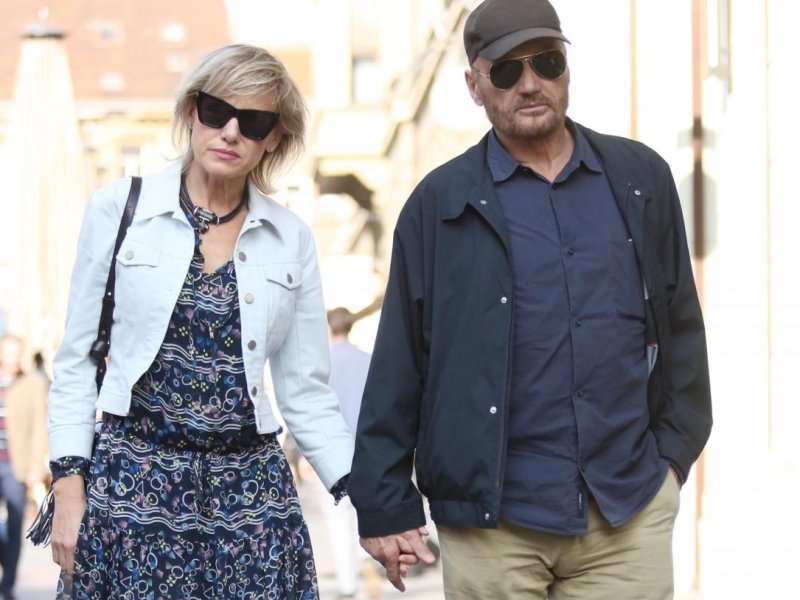 Anto Nobilo i supruga u romantičnoj šetnji po sunčanoj špici - tportal