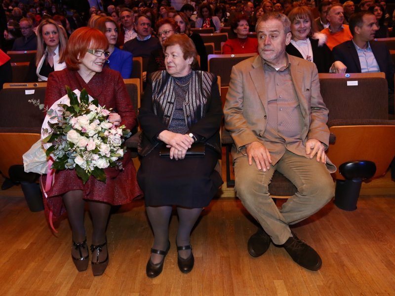 U Lisinskom održan humanitarni koncert Tedija Spalata - tportal