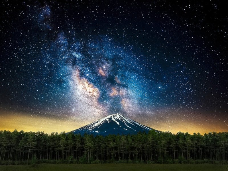Pogledajte fantastične fotografije planine Fuji s Mliječnom stazom ...