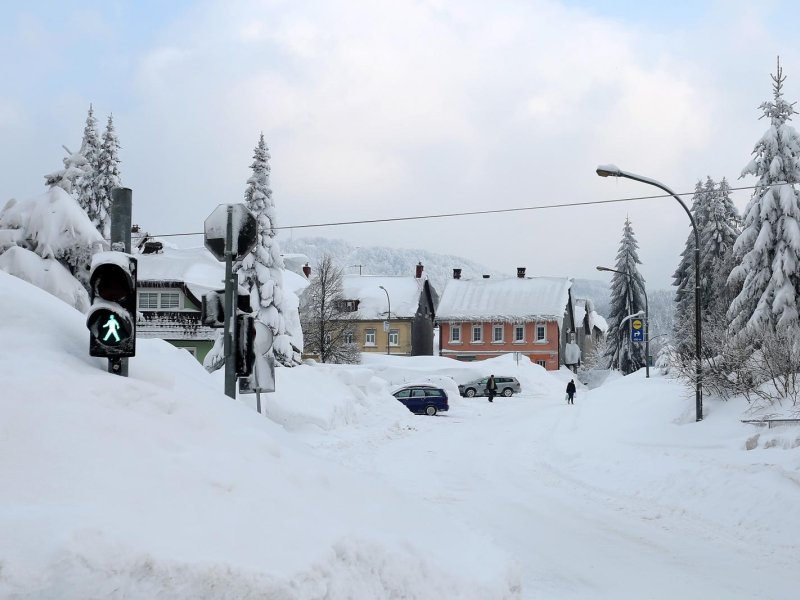 U Delnicama pala rekordna količina snijega, nadmašila čak i onu iz 1984 ...