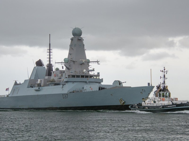 Britanski razarač, španjolska i turska fregata uplovili u splitski ...