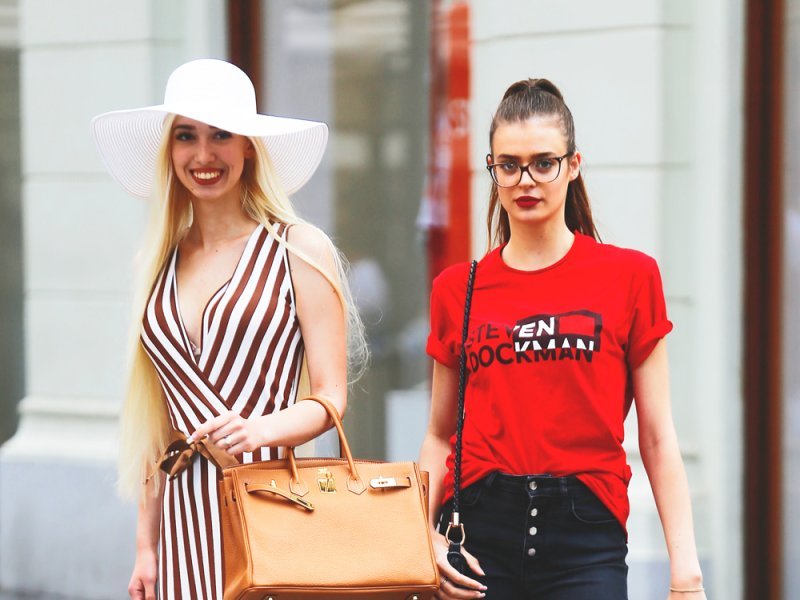 Lijepe plavuše sa zagrebačke špice ne izlaze iz jedine haljine koju ...