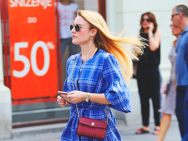 Lijepe plavuše sa zagrebačke špice ne izlaze iz jedine haljine koju ...