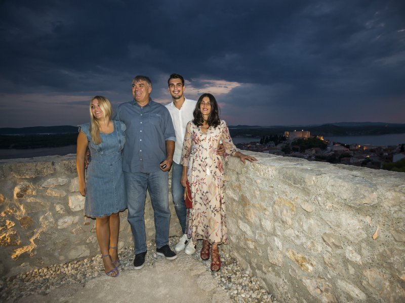 Prikazan dokumentarni film o Dariju Šariću i njegovoj obitelji; evo ... Prikazan dokumentarni film o Dariju Šariću i njegovoj obitelji; evo ...