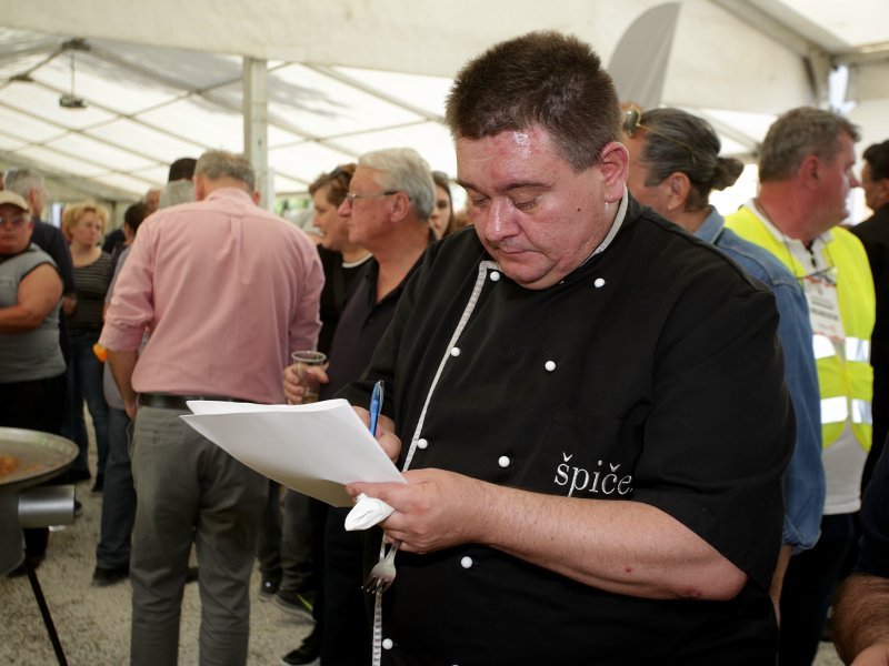 Omiljeni hrvatski kuhar Tomislav Špiček Novu godinu je dočekao u ...