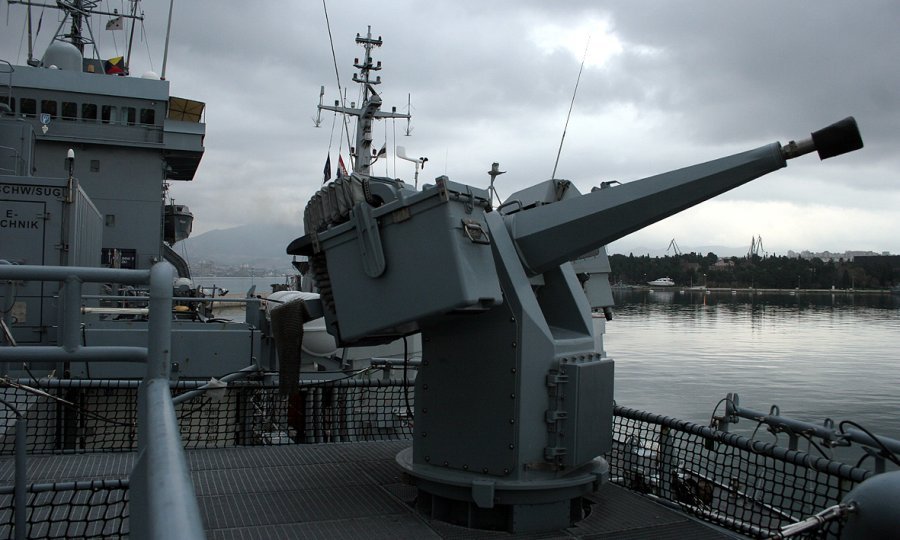 Talijanski i njemački ratni brodovi u splitskoj luci - tportal