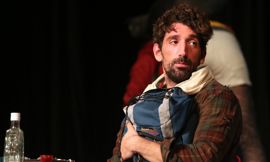 Slavko Sobin postao plavuša i nosi 'fudbalerku' - tportal