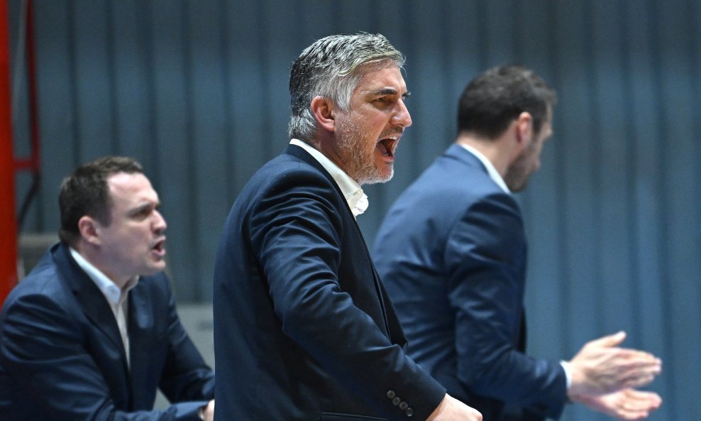 Bivši hrvatski izbornik ostao bez posla; presudio mu poraz od aktualnog ... Bivši hrvatski izbornik ostao bez posla; presudio mu poraz od aktualnog ...