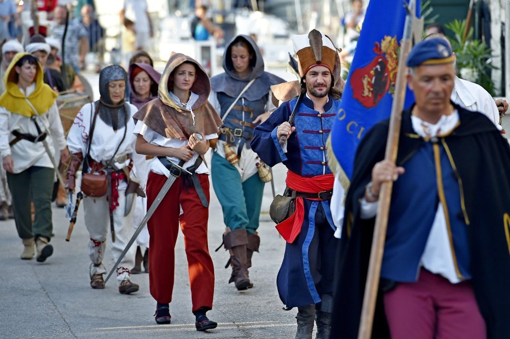 Uprizorena povijesna Marinska bitka iz 1657. godine - tportal