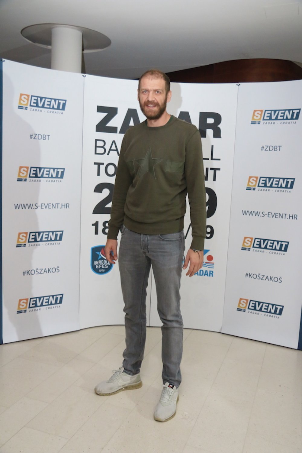 U centru pažnje: Proslavljena odbojkašica Barbara Ružić u odvažnom ...