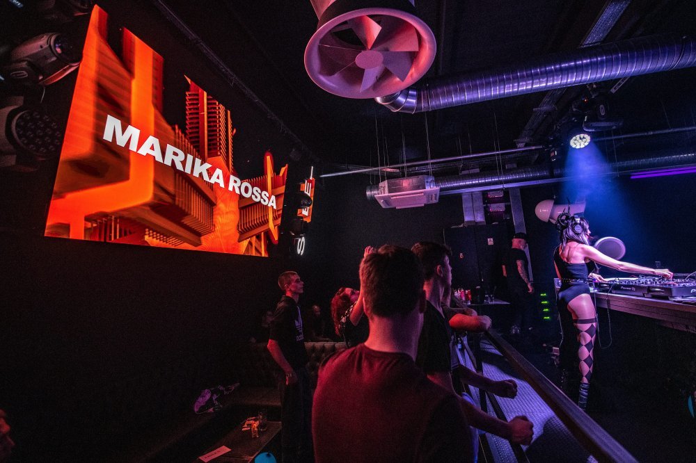 Ukrajinska DJ zvijezda Marika Rossa prodrmala rovinjski klub Steel ...