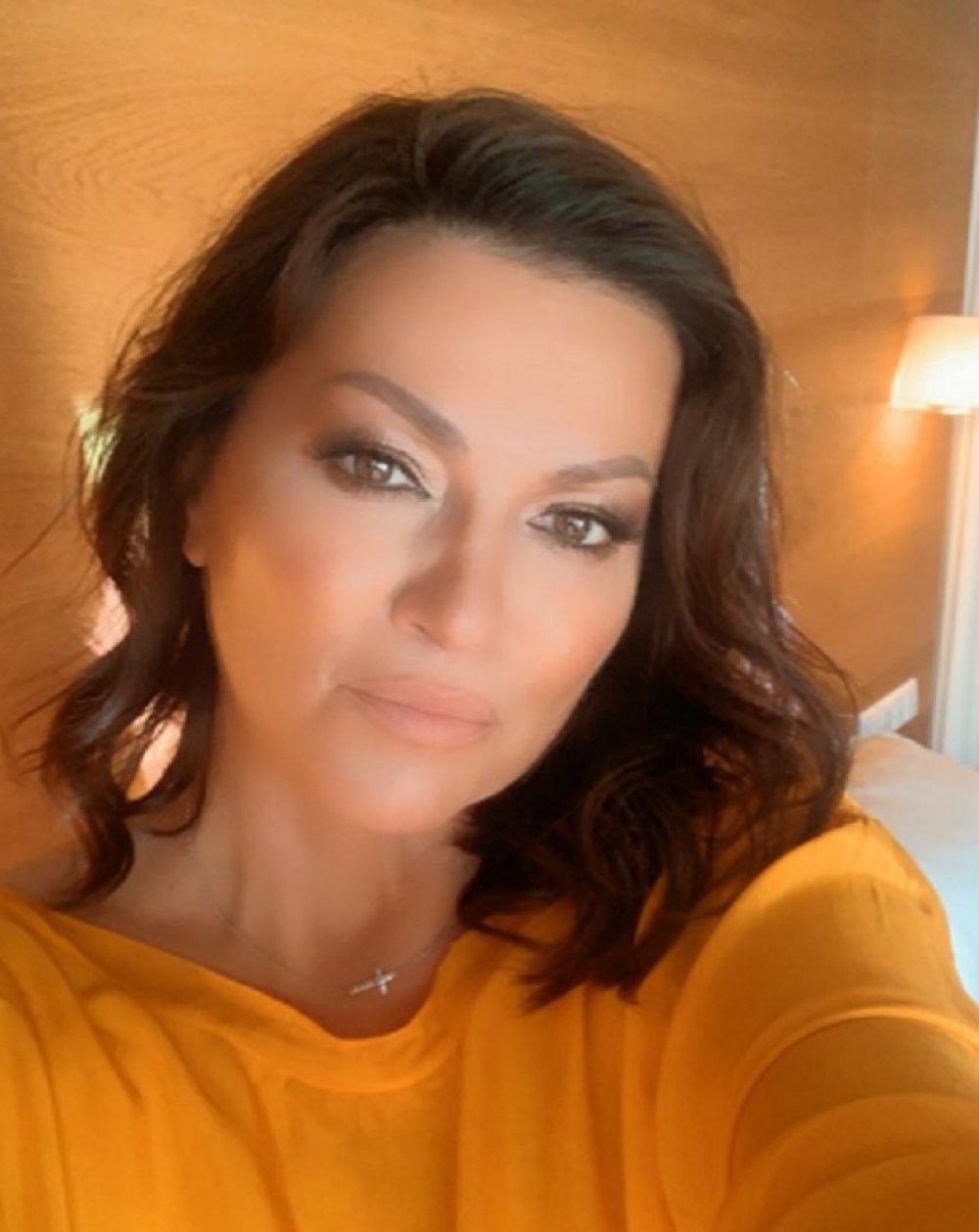 Prirodno je najljepše: Nina Badrić pokazuje lice bez šminke, a fanovi ... Prirodno je najljepše: Nina Badrić pokazuje lice bez šminke, a fanovi ...