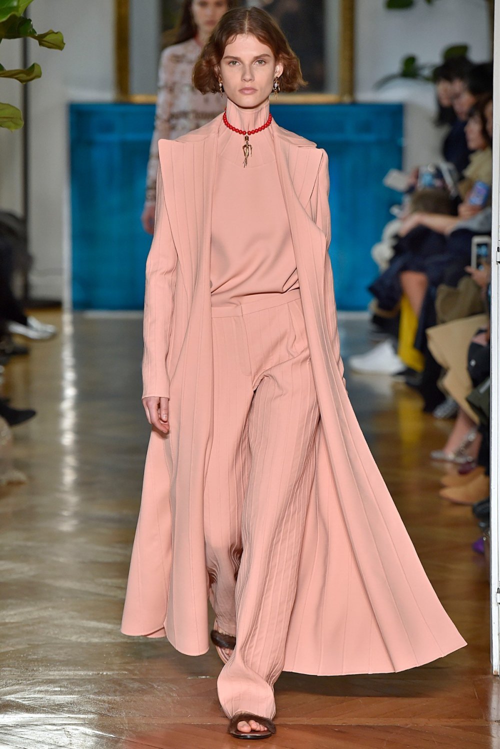 Odjeća za ženstvenu i modernu ženu koja odiše elegancijom - tportal