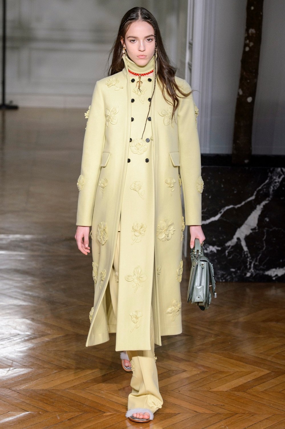 Odjeća za ženstvenu i modernu ženu koja odiše elegancijom - tportal