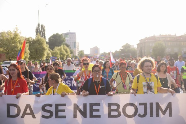 Parada ponosa u Sarajevu: LGBTQ zajednica založila se i za Palestinu ... Parada ponosa u Sarajevu: LGBTQ zajednica založila se i za Palestinu ...