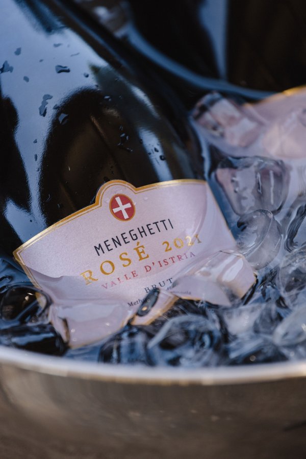 Meneghetti Classic Rosé među najboljim pjenušavim vinima međunarodnog ...